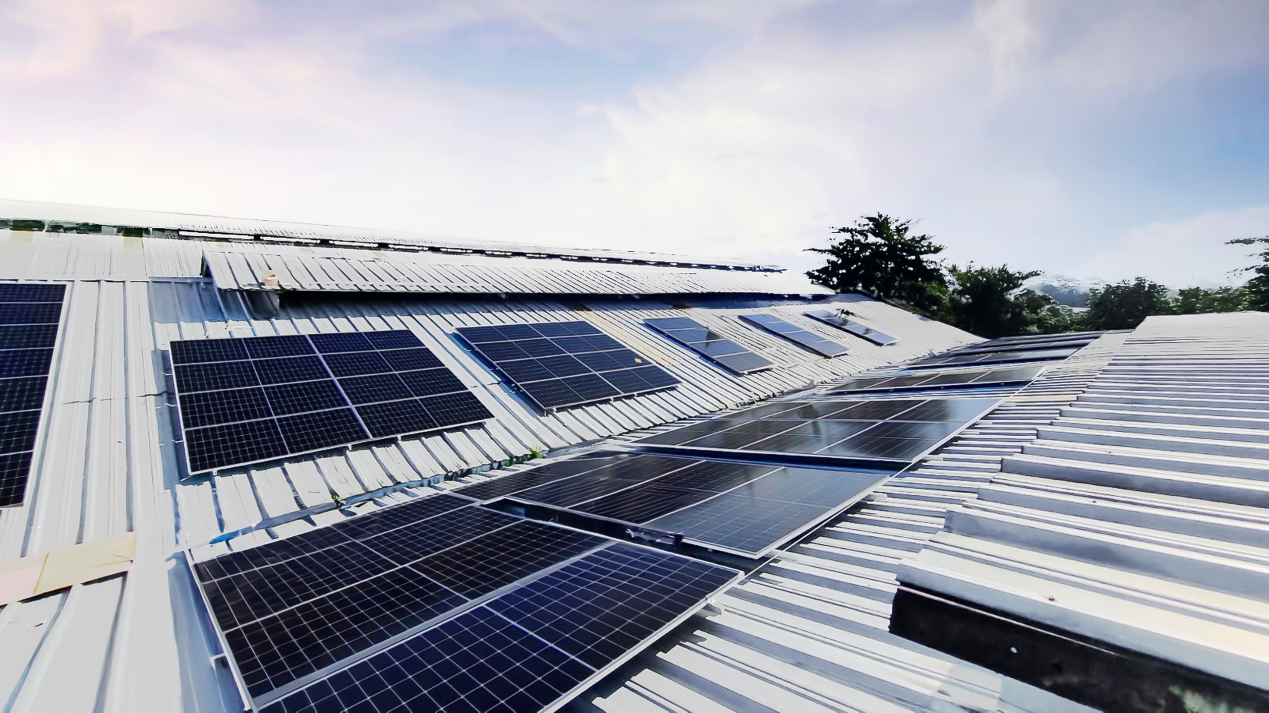 PLTS Atap Sektor Industri di Kalimantan Utara